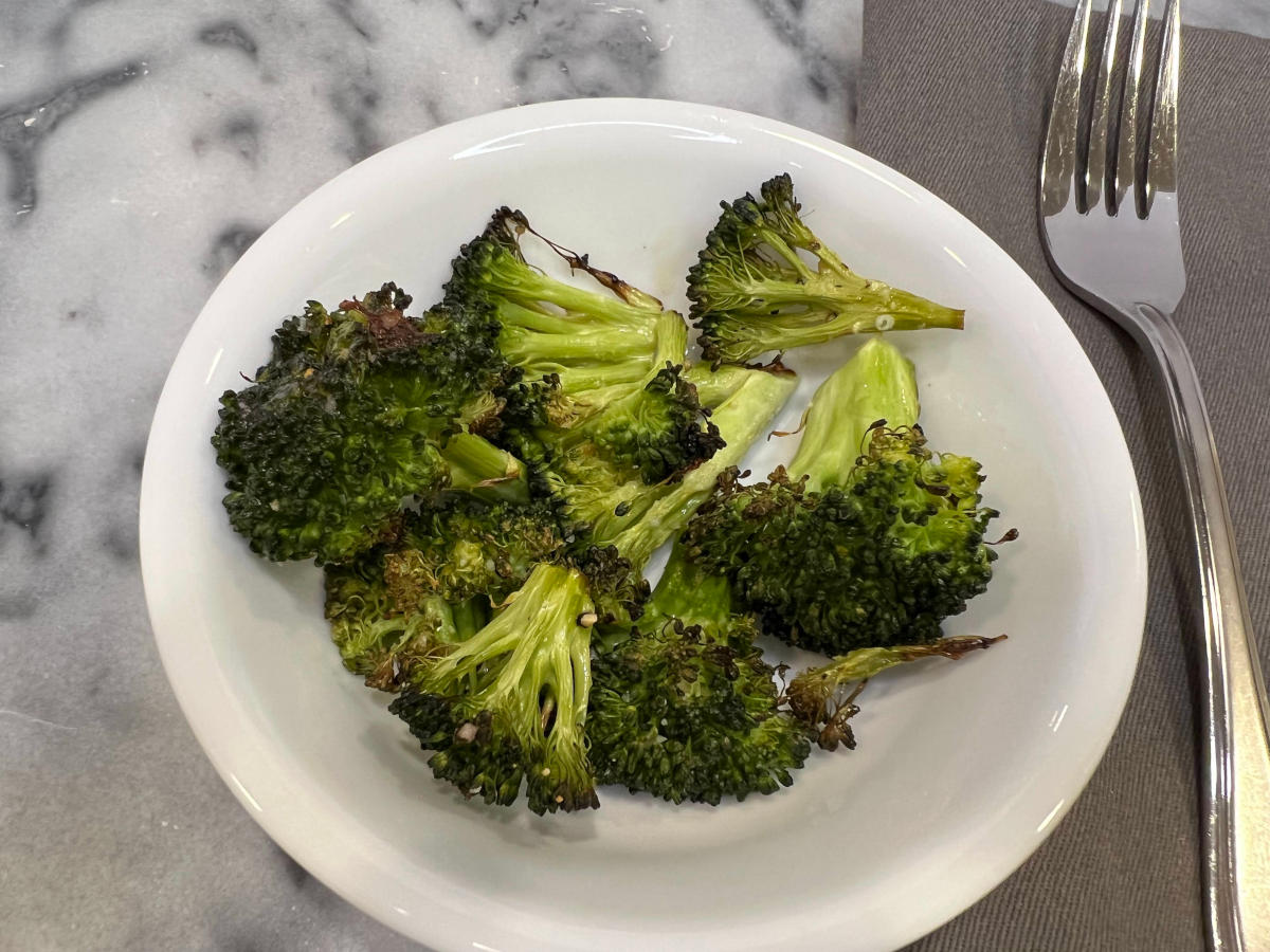 Garlic Roasted Broccoli: A Simple Side Dish - Recipe Realism